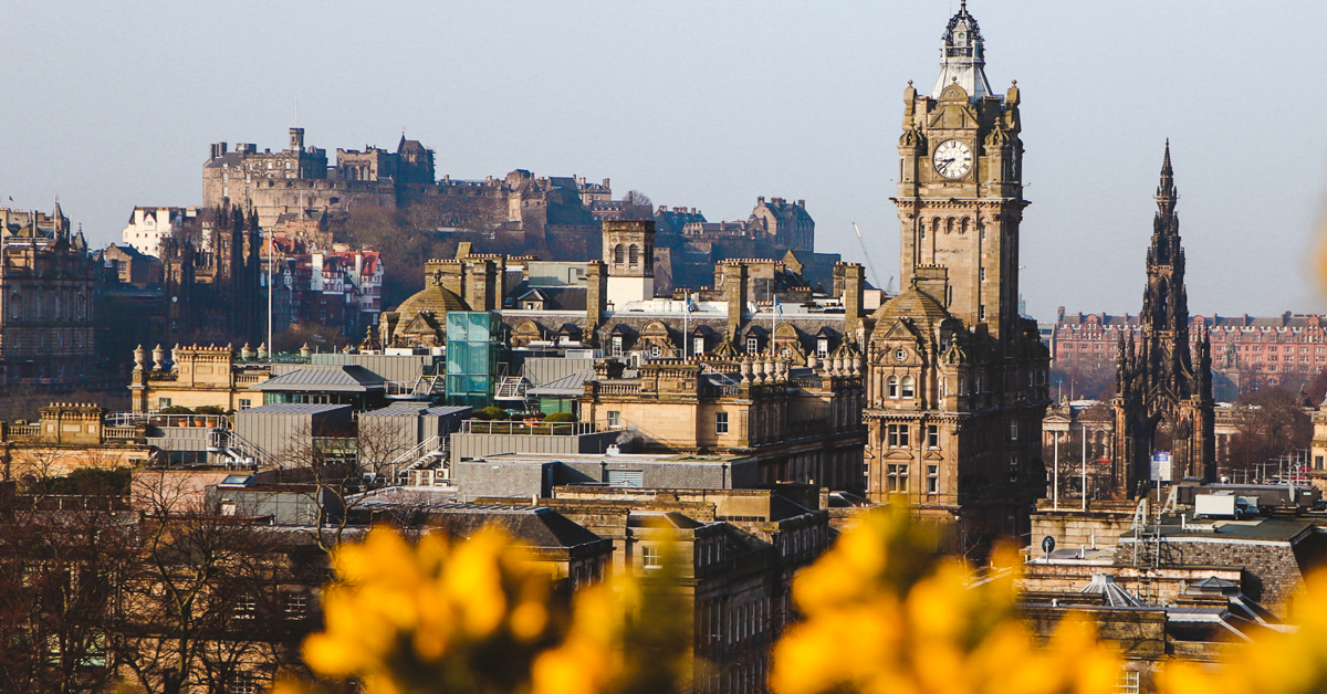 Capturing the Capital: A Local's Guide to Photographing Edinburgh